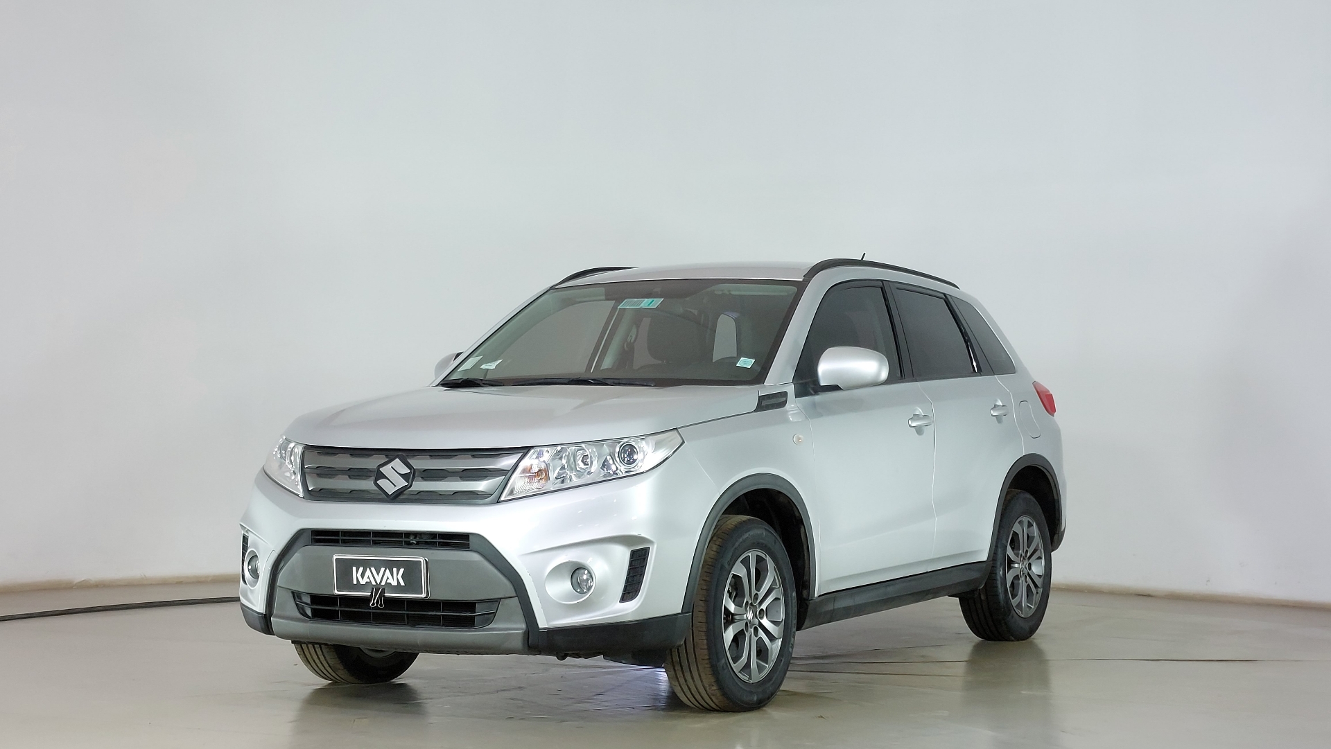 Autos Suzuki Vitara 1.6 GLS 4WD MT Suv 2016 usados | KAVAK Chile