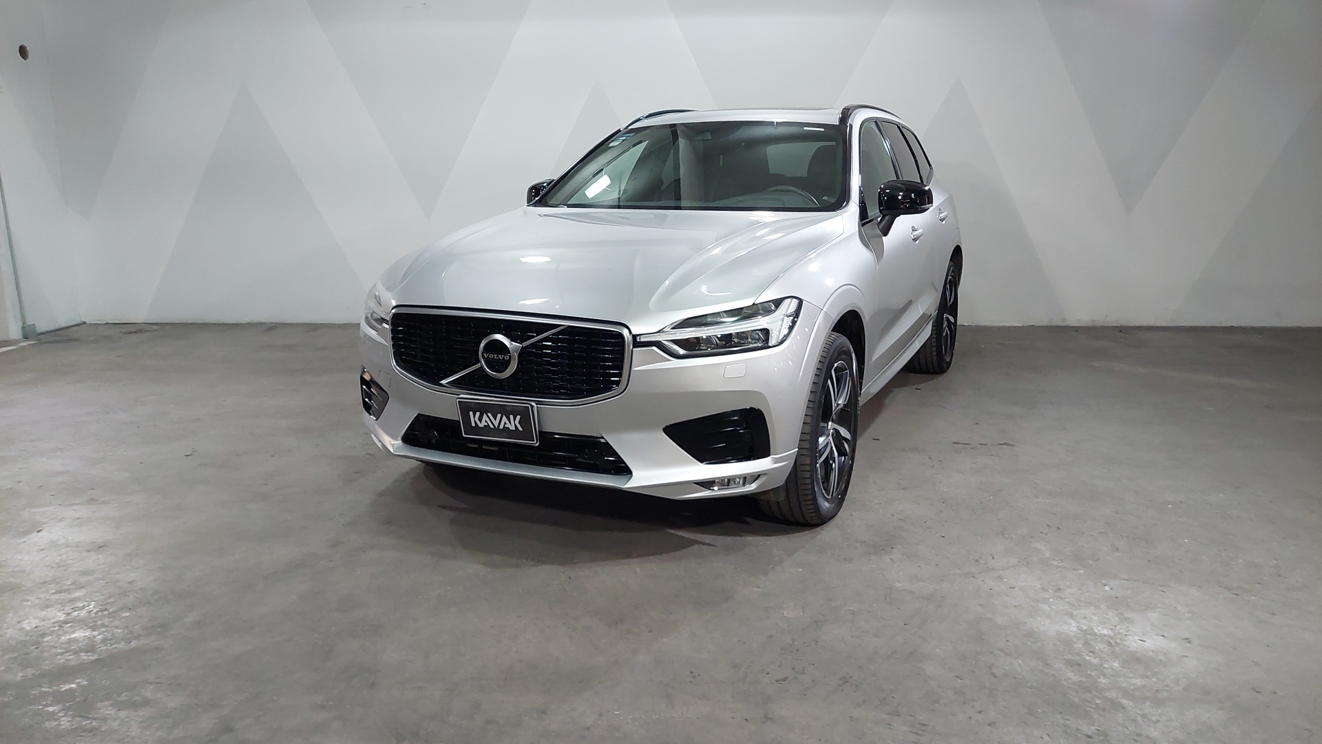 Autos Volvo Xc60 2.0 T6 RDESIGN AUTO 4WD Suv 2020 usados | KAVAK México
