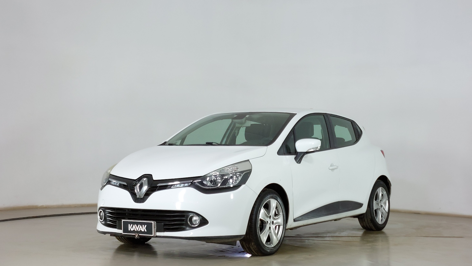Autos Renault Clio 1.2 EXPRESSION MT Hatchback 2016 usados | KAVAK Chile