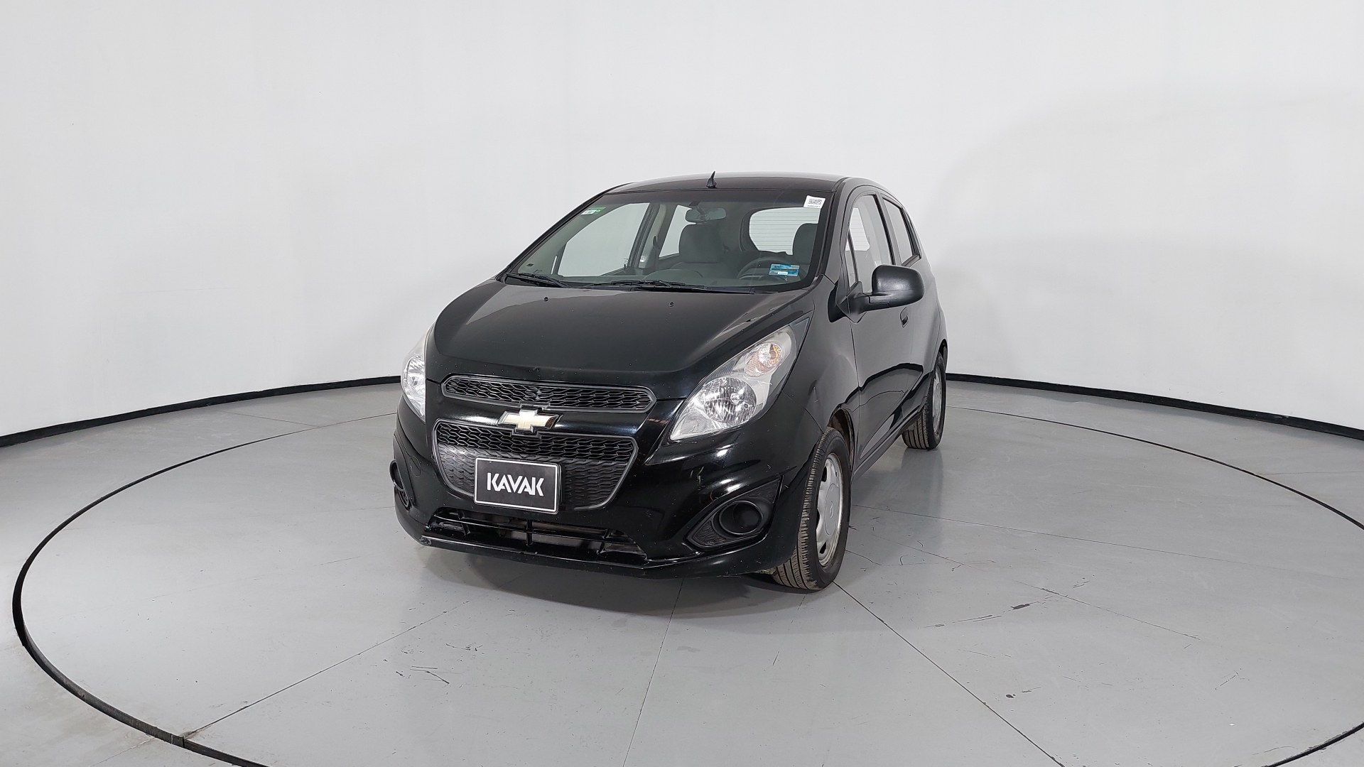 Autos Chevrolet Spark Classic 1.2 LT B MT Hatchback 2016 usados | KAVAK ...