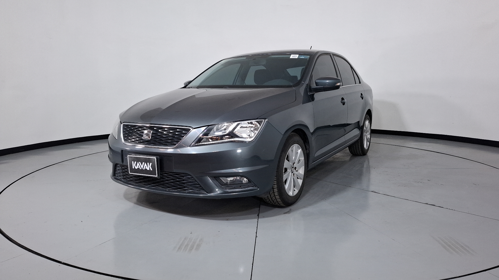 Autos Seat Toledo 1.2 STYLE MT Sedan 2017 usados | KAVAK México