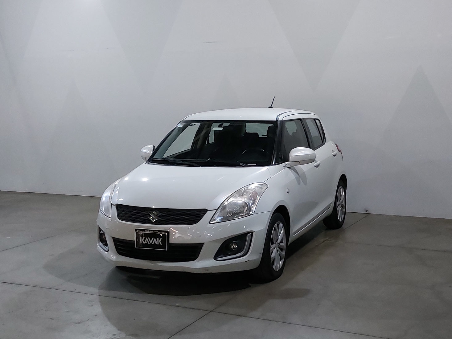 Autos Suzuki Swift 1.4 GLS MT Hatchback 2016 usados | KAVAK México
