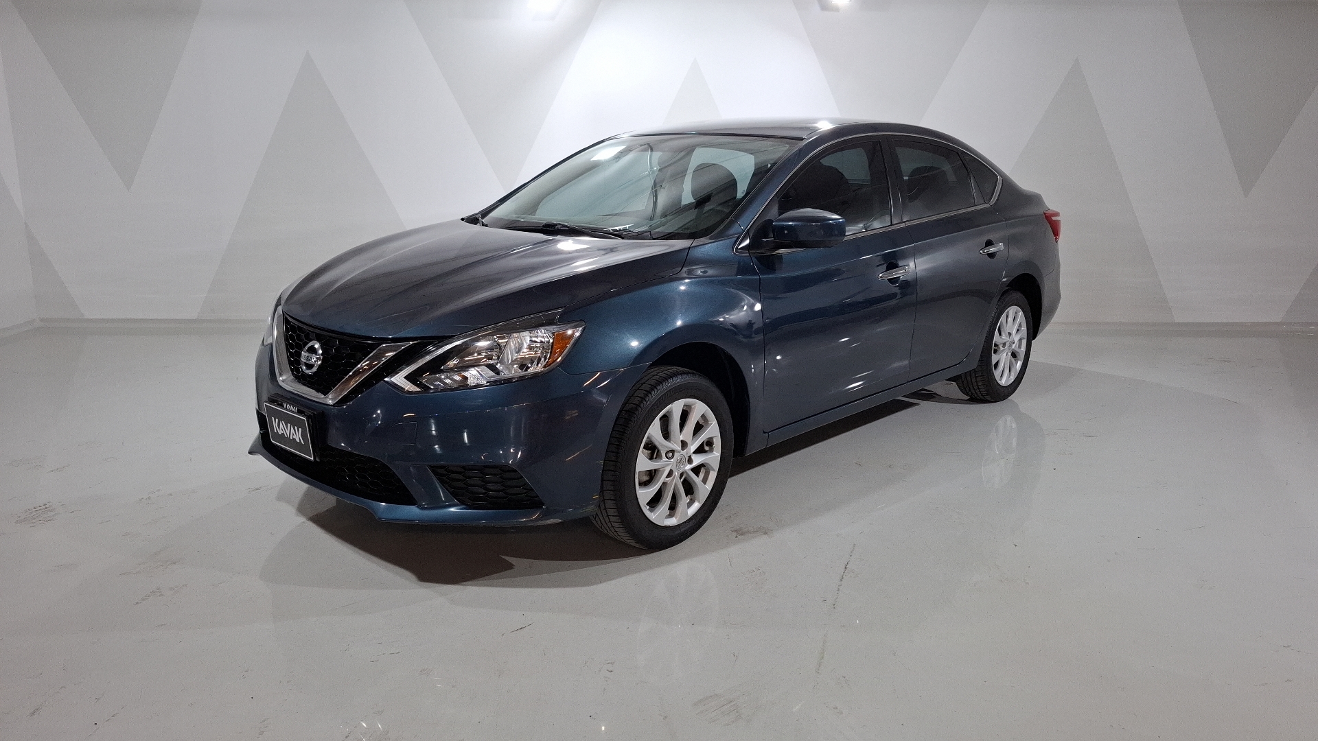 Autos Nissan Sentra 1.8 SENSE CVT Sedan 2017 usados | KAVAK México