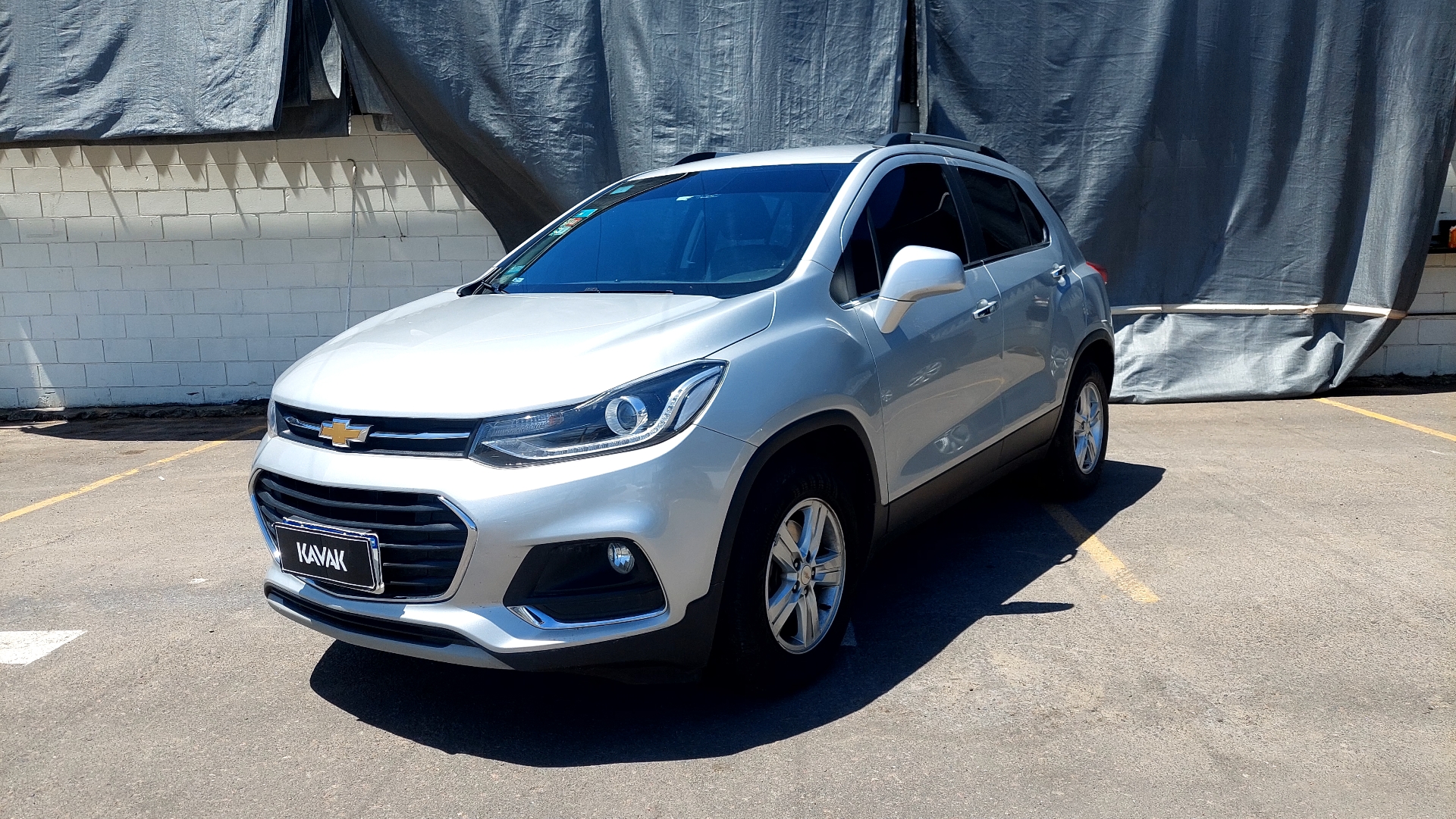 Autos Chevrolet Tracker 1.8 PREMIER MT Suv 2018 usados | KAVAK Argentina
