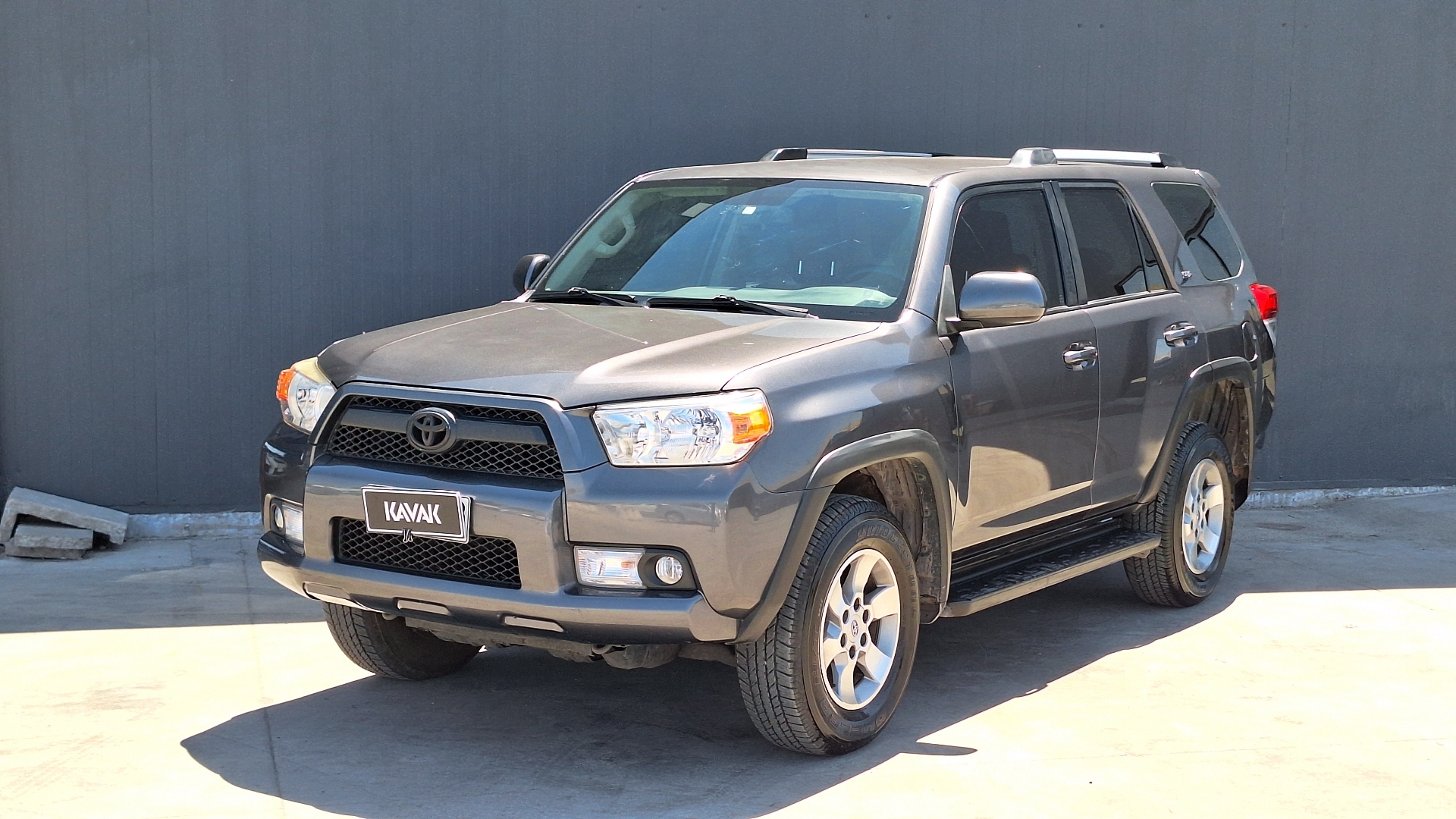 Autos Toyota 4runner 4.0 SR5 AUTO 4X2 Suv 2011 usados | KAVAK Chile