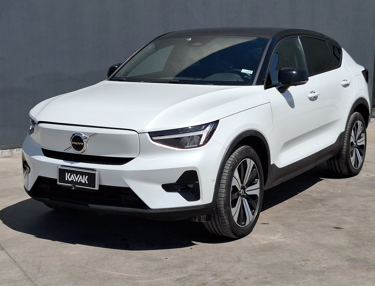 Autos Volvo C40 BEV P8 RECHARGE 4WD Suv 2022 usados | KAVAK Chile