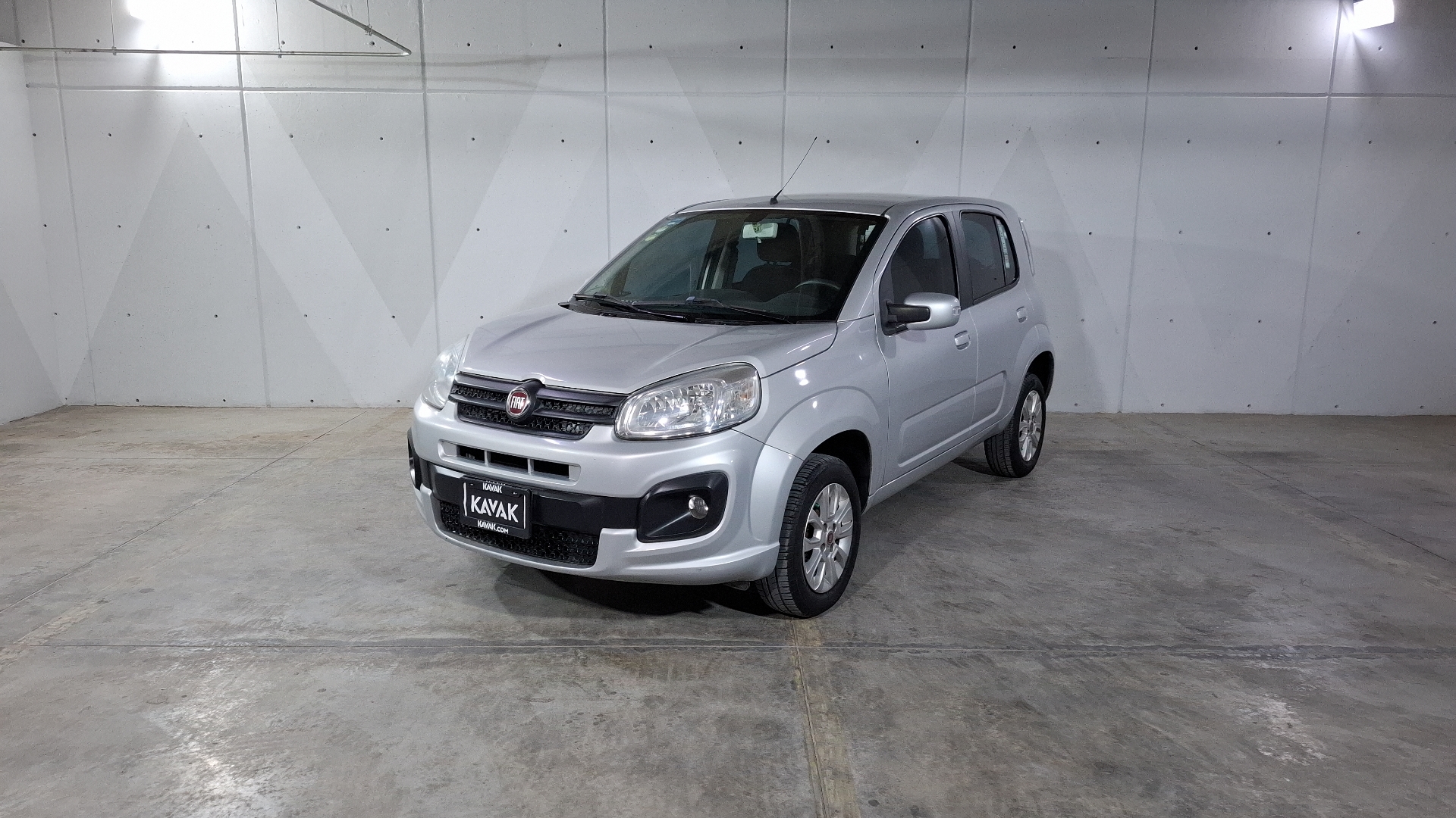 Autos Fiat Uno 1.4 LIKE Hatchback 2017 usados | KAVAK México