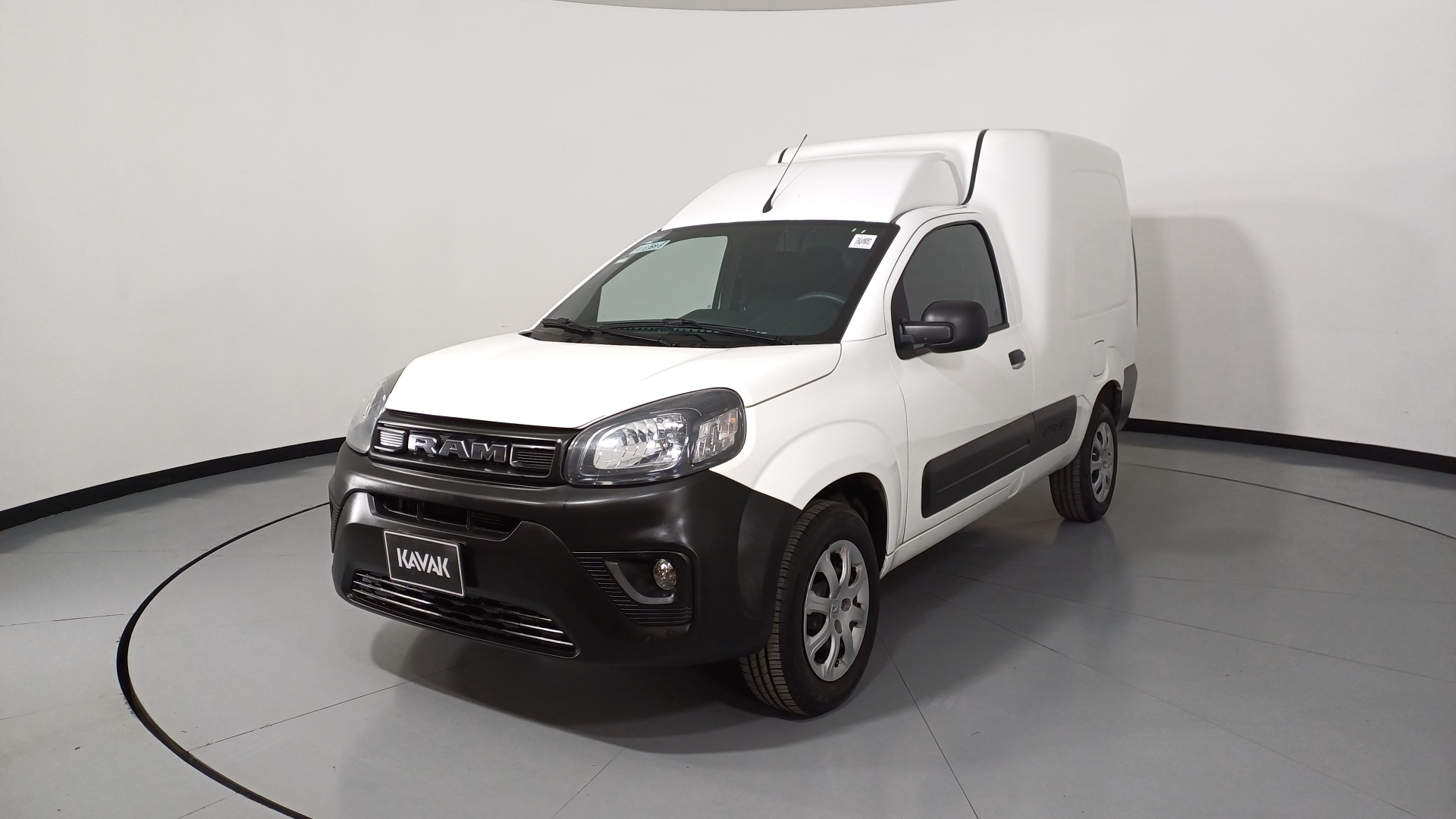Autos Ram Promaster Rapid 1.4 AA Van 2024 usados | KAVAK México