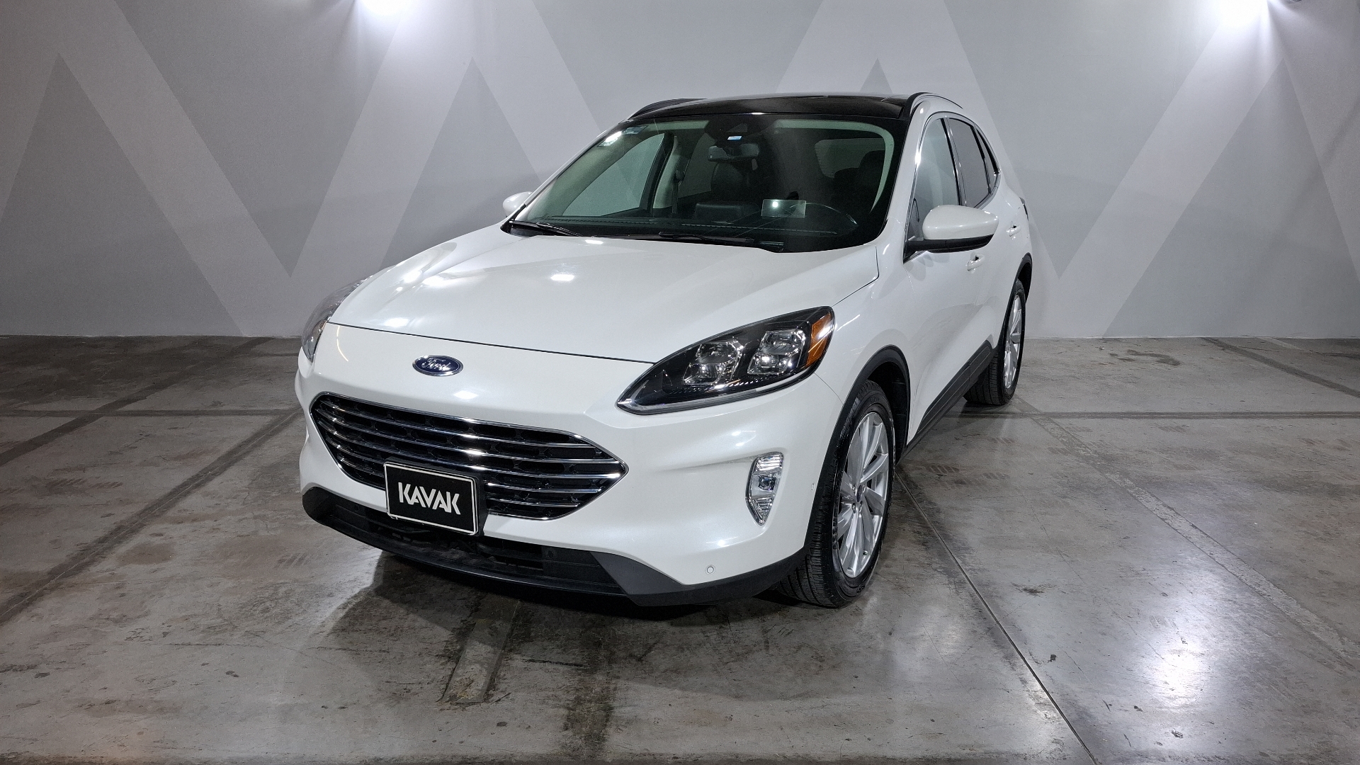 Autos Ford Escape 2.5 HEV TITANIUM CVT Suv 2022 usados | KAVAK México