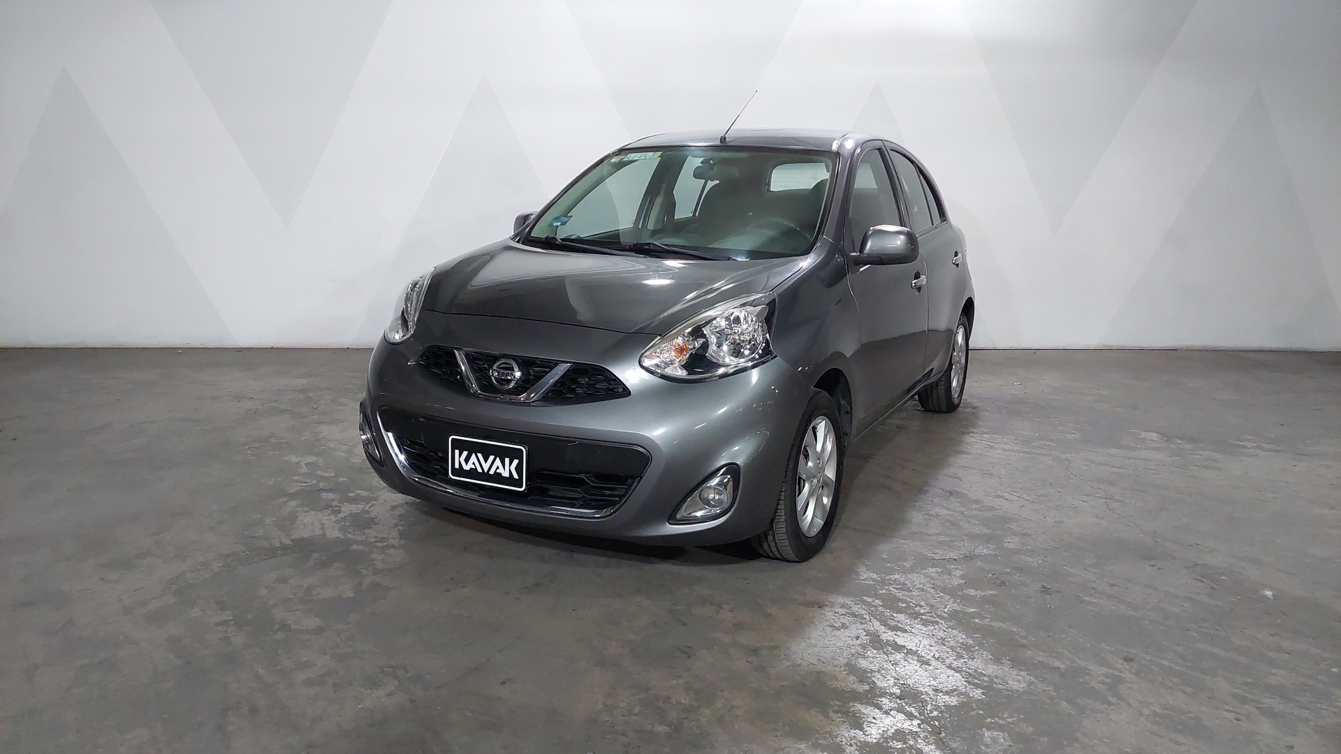 Autos Nissan March 1.6 ADVANCE Hatchback 2018 usados | KAVAK México