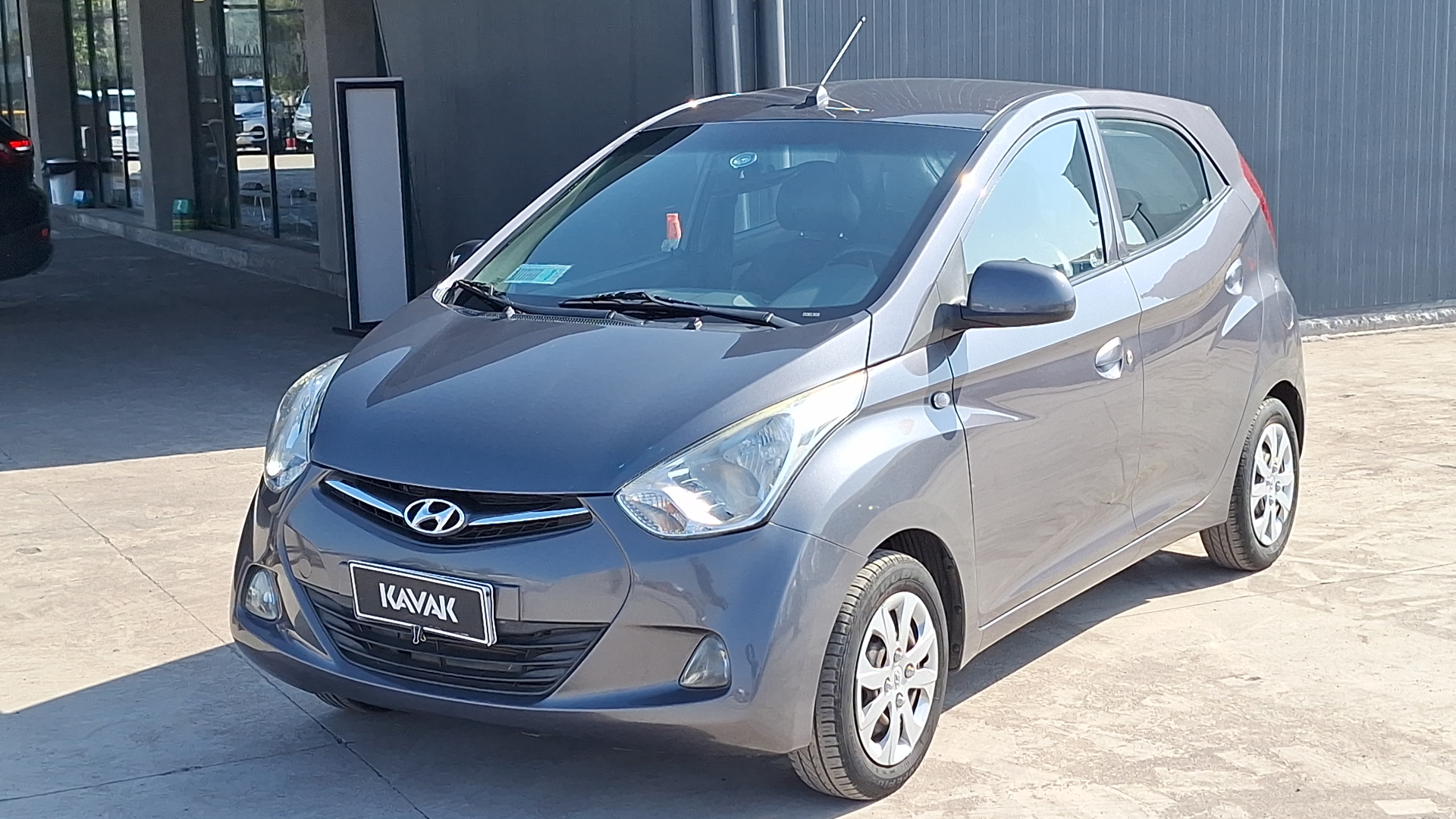 Autos Hyundai Eon 0.8 GLS Hatchback 2015 usados | KAVAK Chile