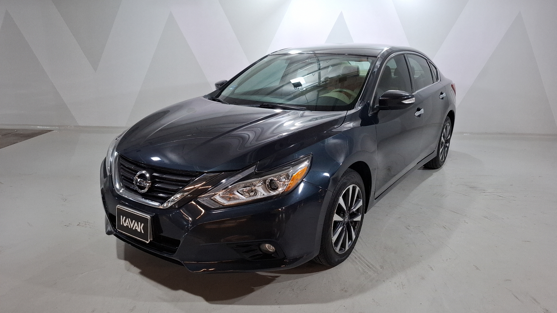 Autos Nissan Altima 2.5 ADVANCE CVT Sedan 2017 usados | KAVAK México