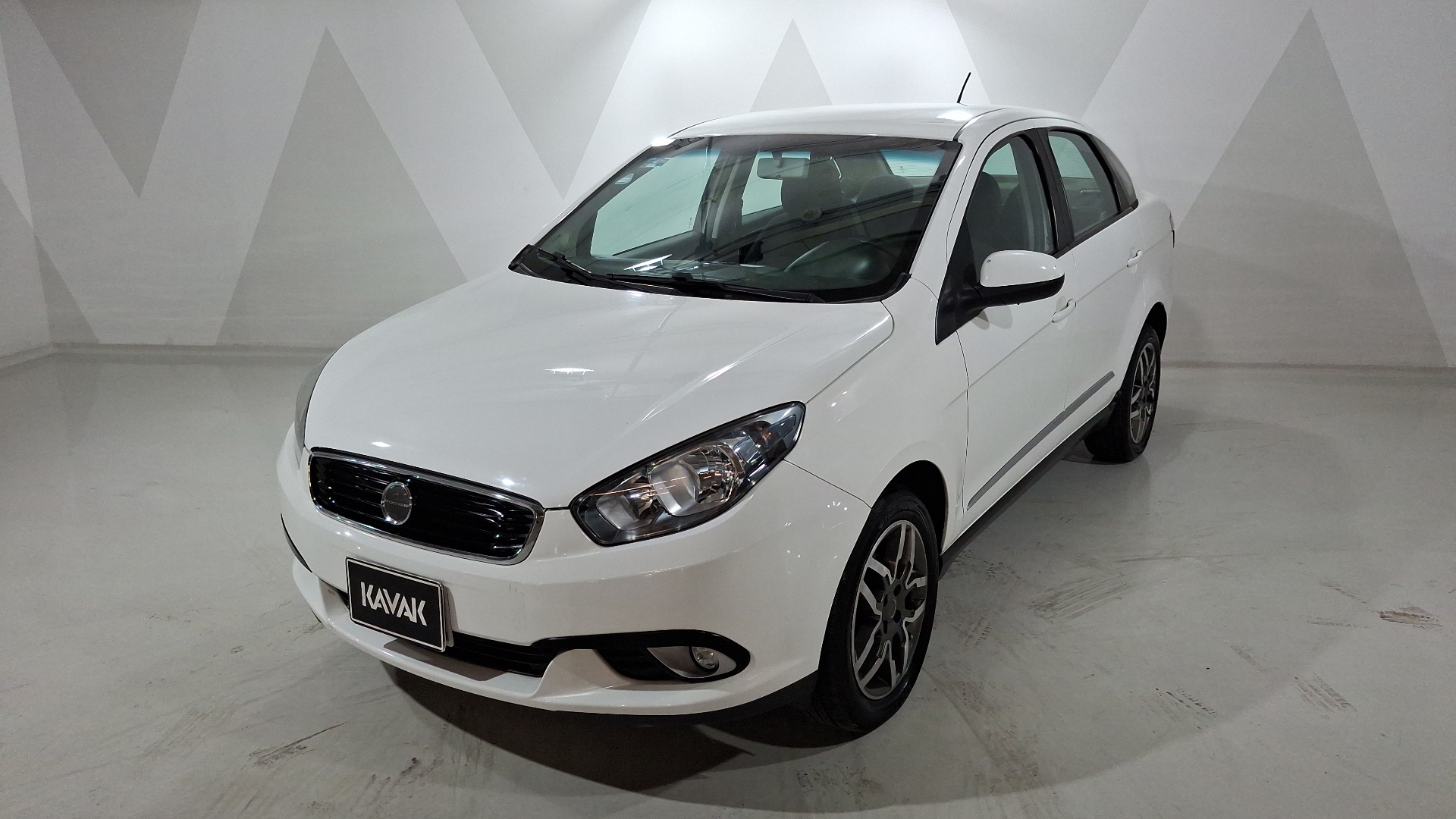 Autos Dodge Vision 1.6 DUALOGIC Sedan 2017 usados | KAVAK México