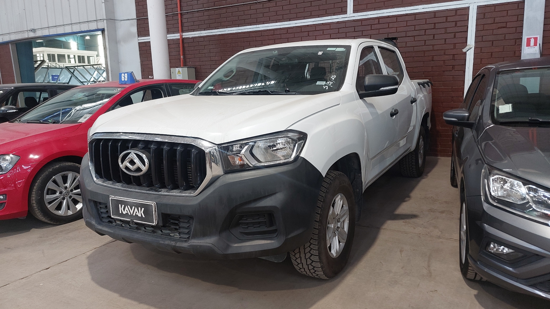 Autos Maxus T60 2.8 DX 4WD Pickup 2023 usados | KAVAK Chile