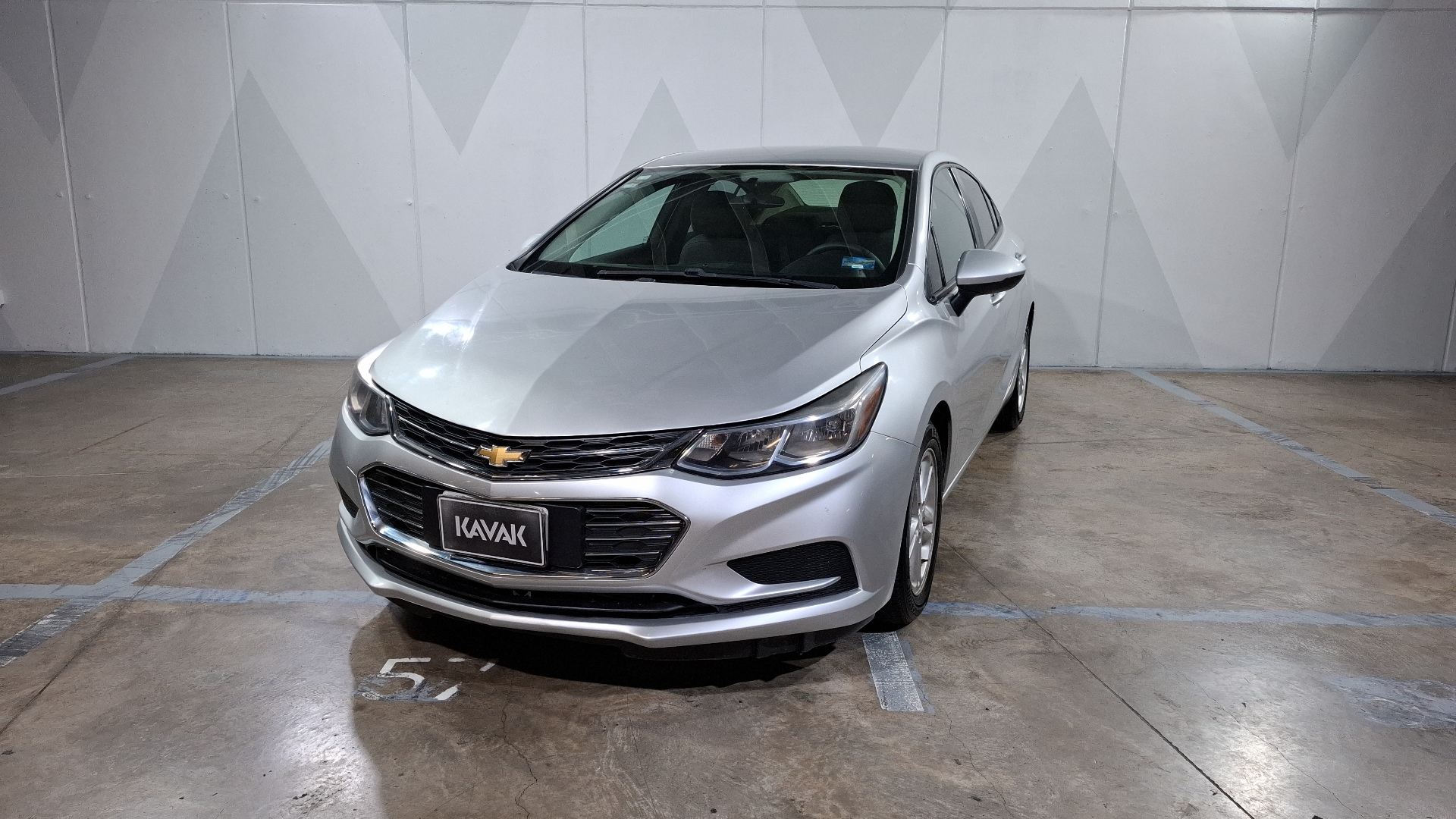 Autos Chevrolet Cruze 1.4 LS A TURBO Sedan 2018 usados | KAVAK México