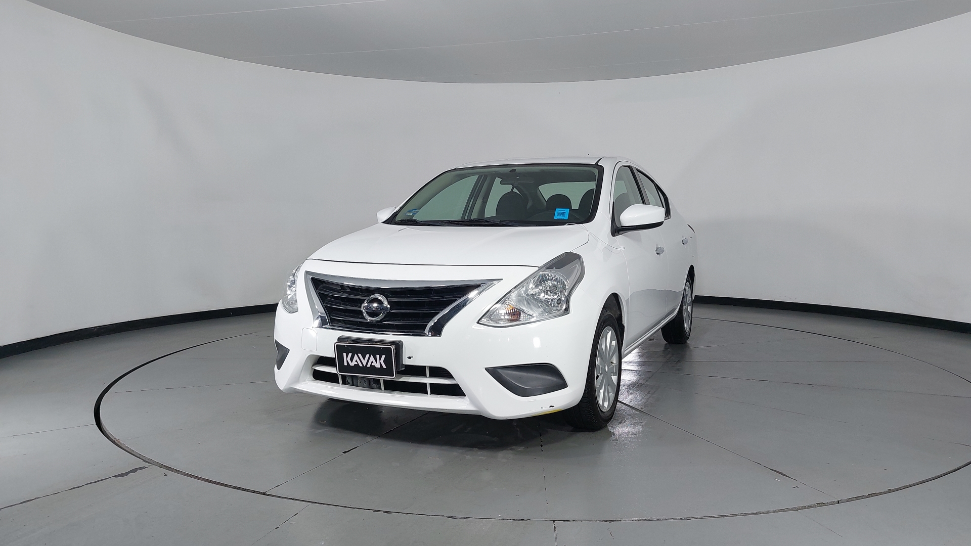 Autos Nissan Versa 1.6 SENSE AUTO Sedan 2018 usados | KAVAK México