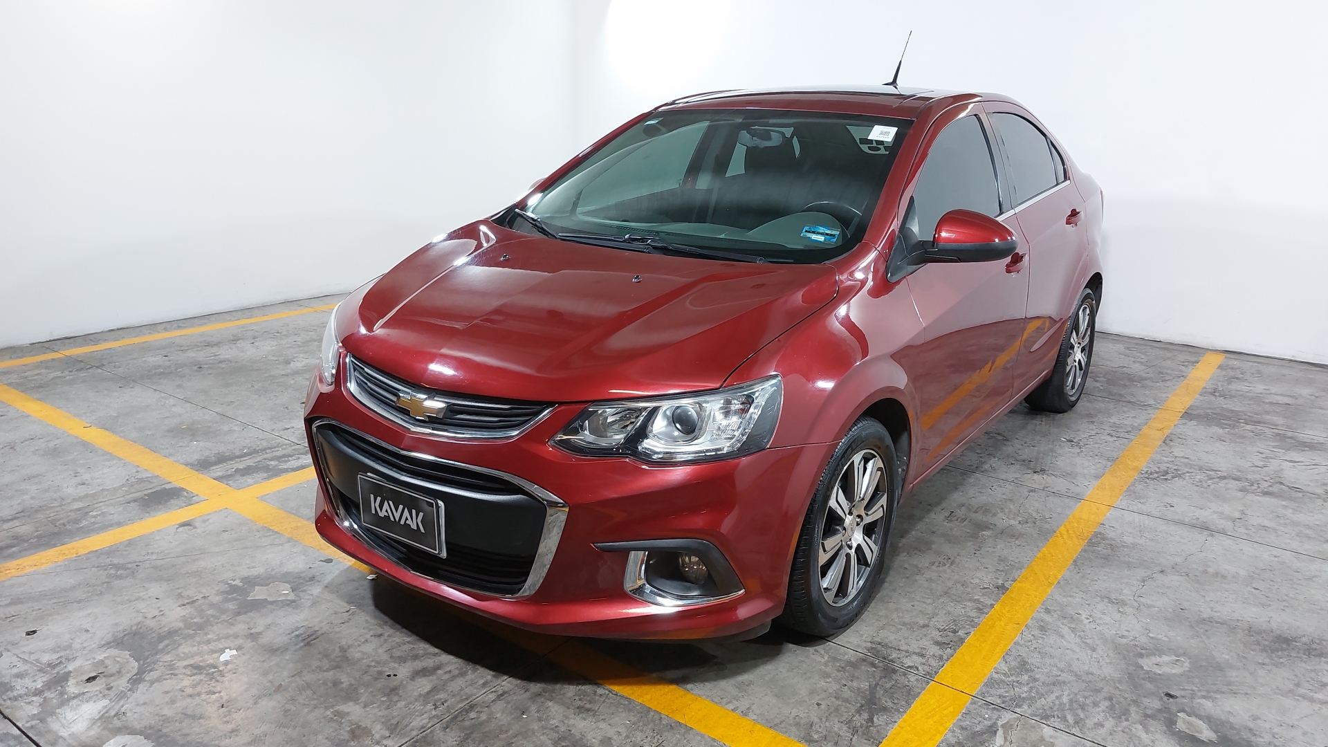 Autos Chevrolet Sonic 1.6 AT F PREMIER Sedan 2017 usados | KAVAK México