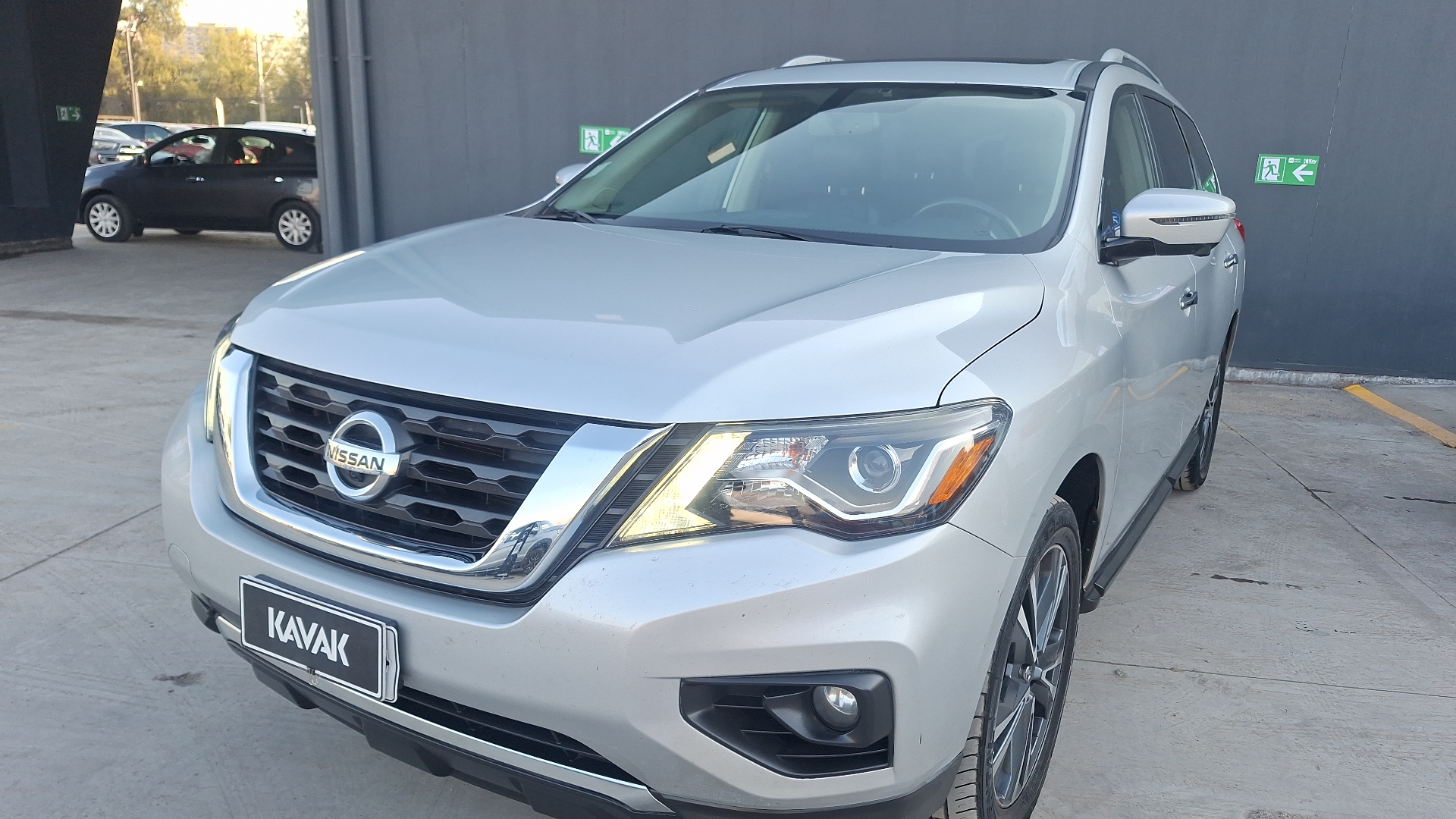 Autos Nissan Pathfinder 3.5 EXCLUSIVE CVT 4WD Suv 2019 usados | KAVAK Chile