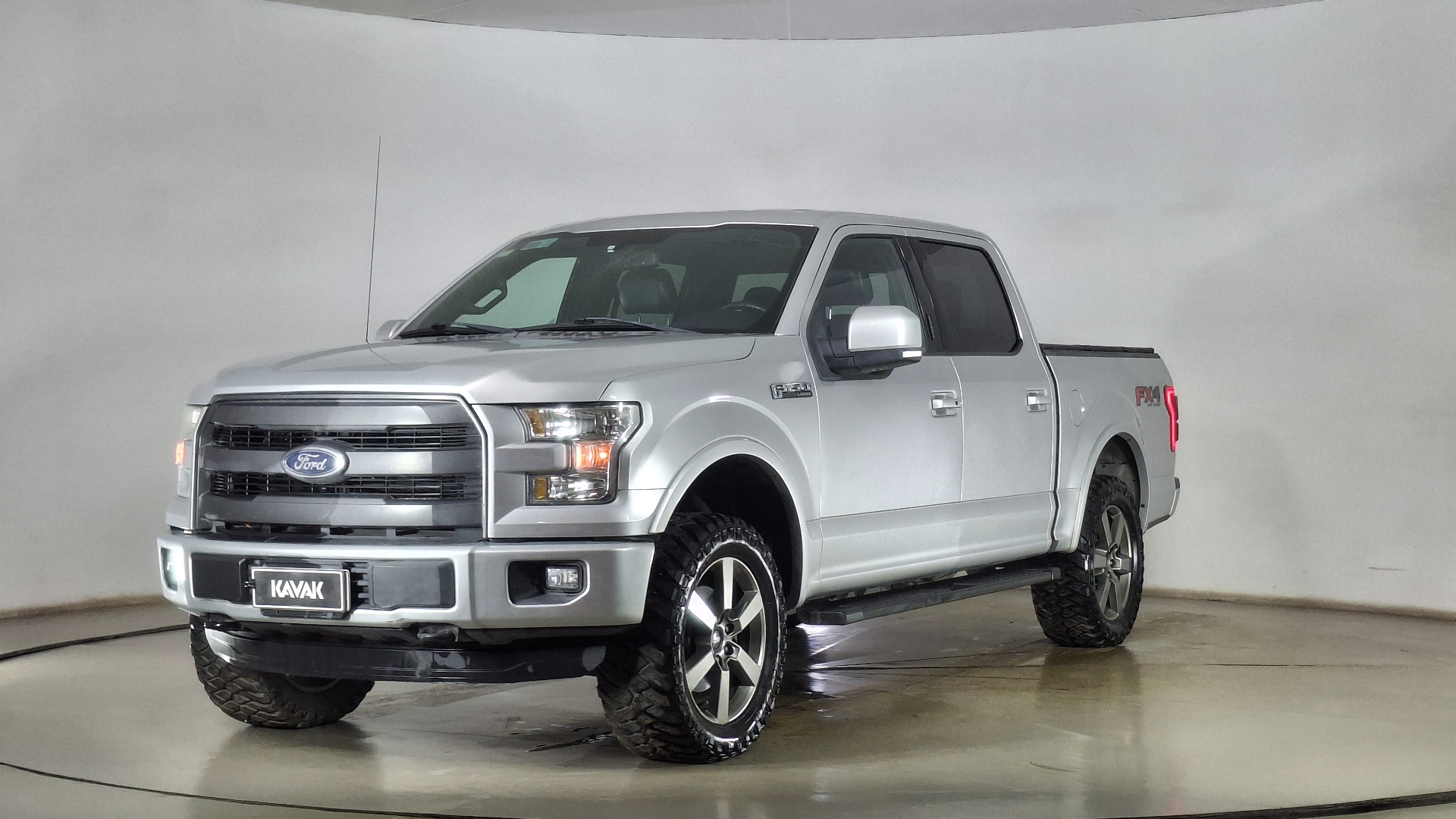 Autos Ford F-150 5.0 LARIAT SPORT AUTO DOUBLE CAB 4WD Pickup 2017 usados | KAVAK Chile