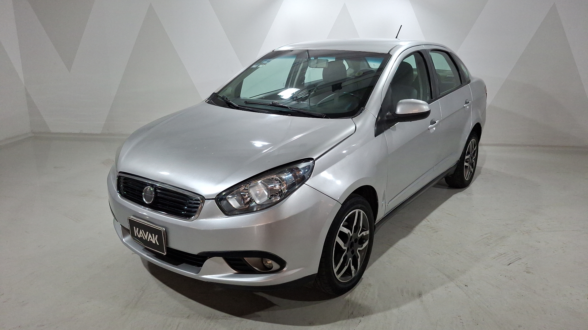 Autos Dodge Vision 1.6 DUALOGIC Sedan 2017 usados | KAVAK México