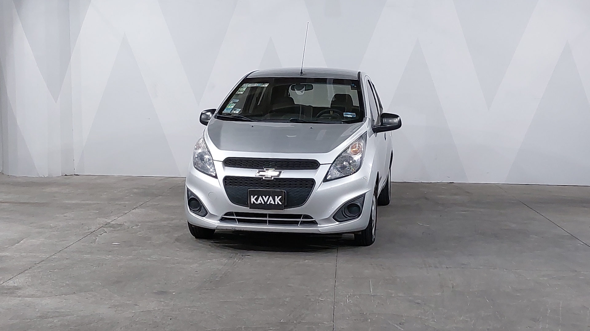 Autos Chevrolet Spark Classic 1.2 LT B MT Hatchback 2016 usados | KAVAK ...