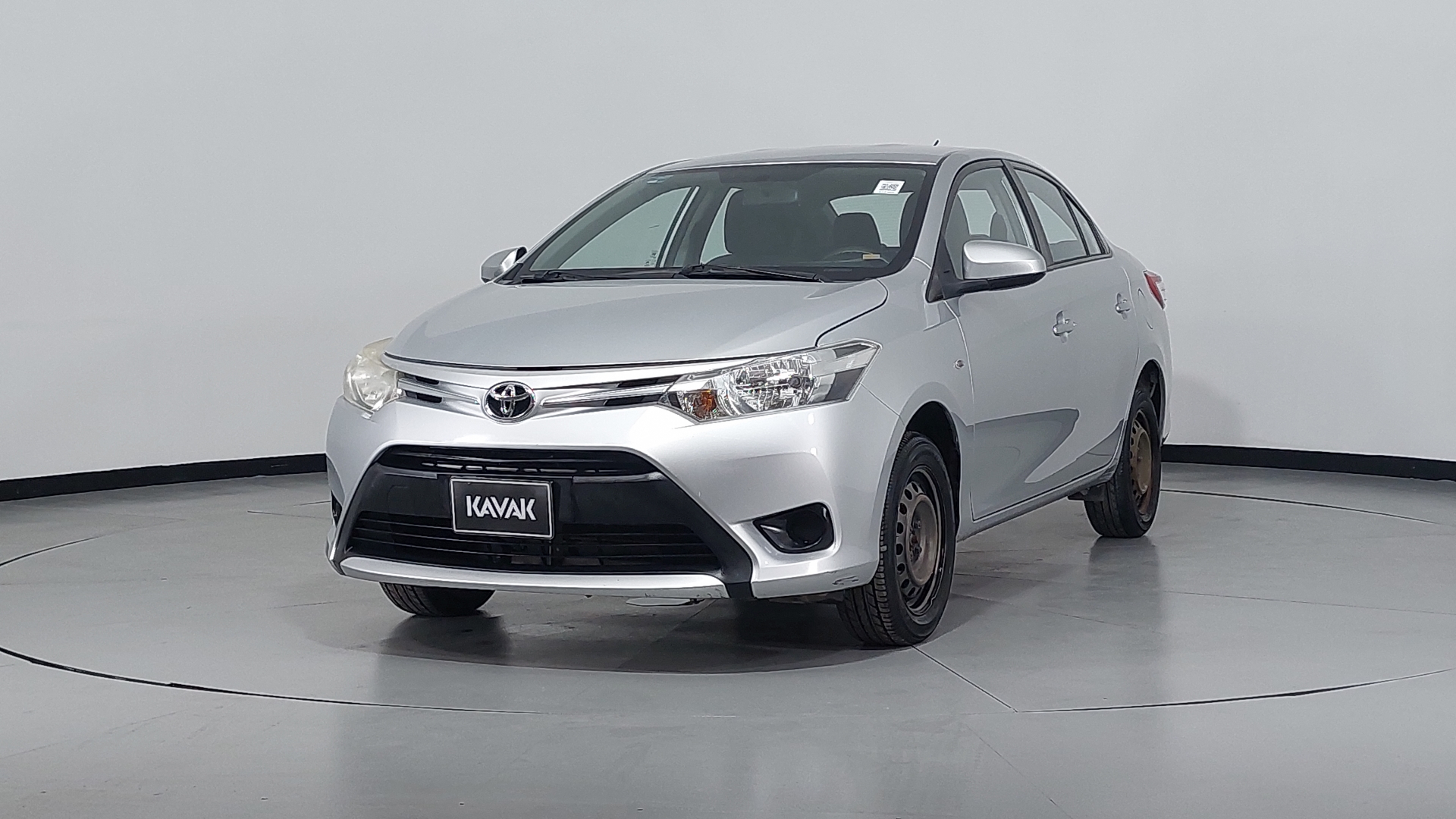 Autos Toyota Yaris 1.5 SEDAN CORE CVT Sedan 2017 usados | KAVAK México