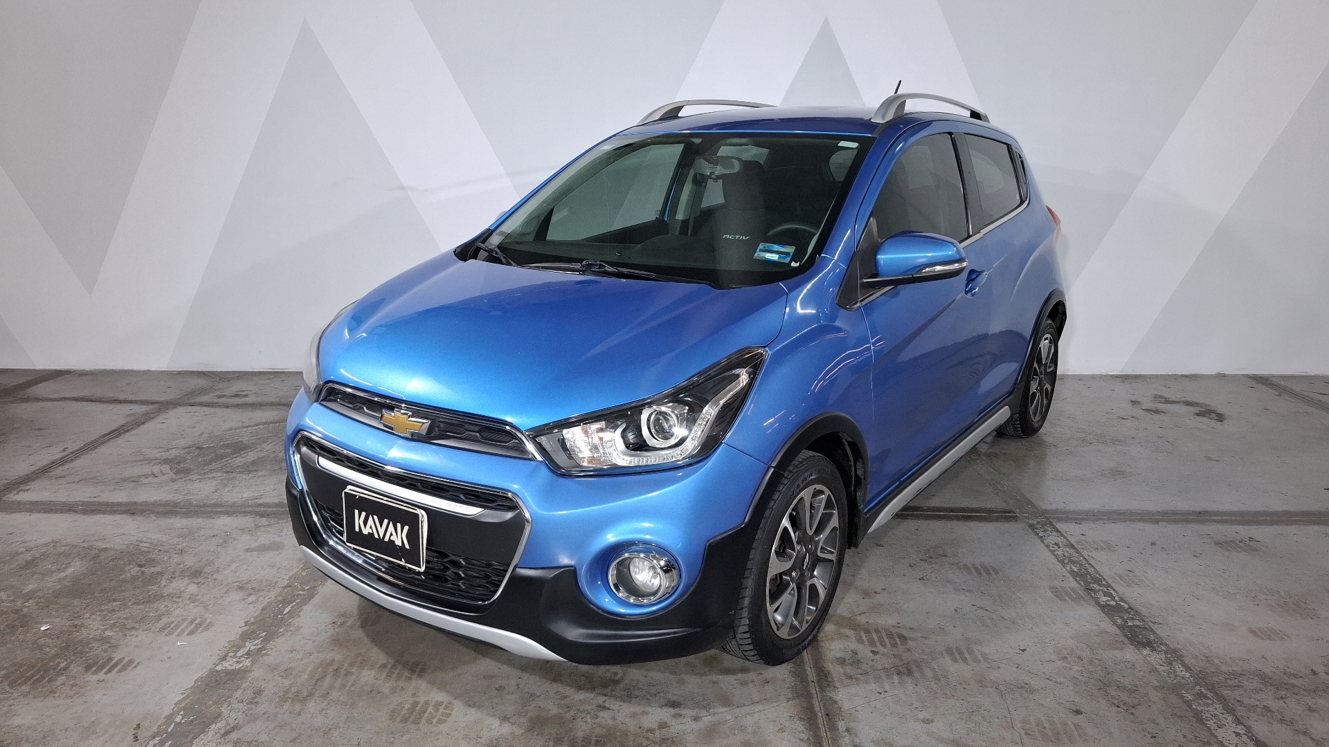 Autos Chevrolet Spark 1.4 ACTIV MT Hatchback 2017 usados | KAVAK México