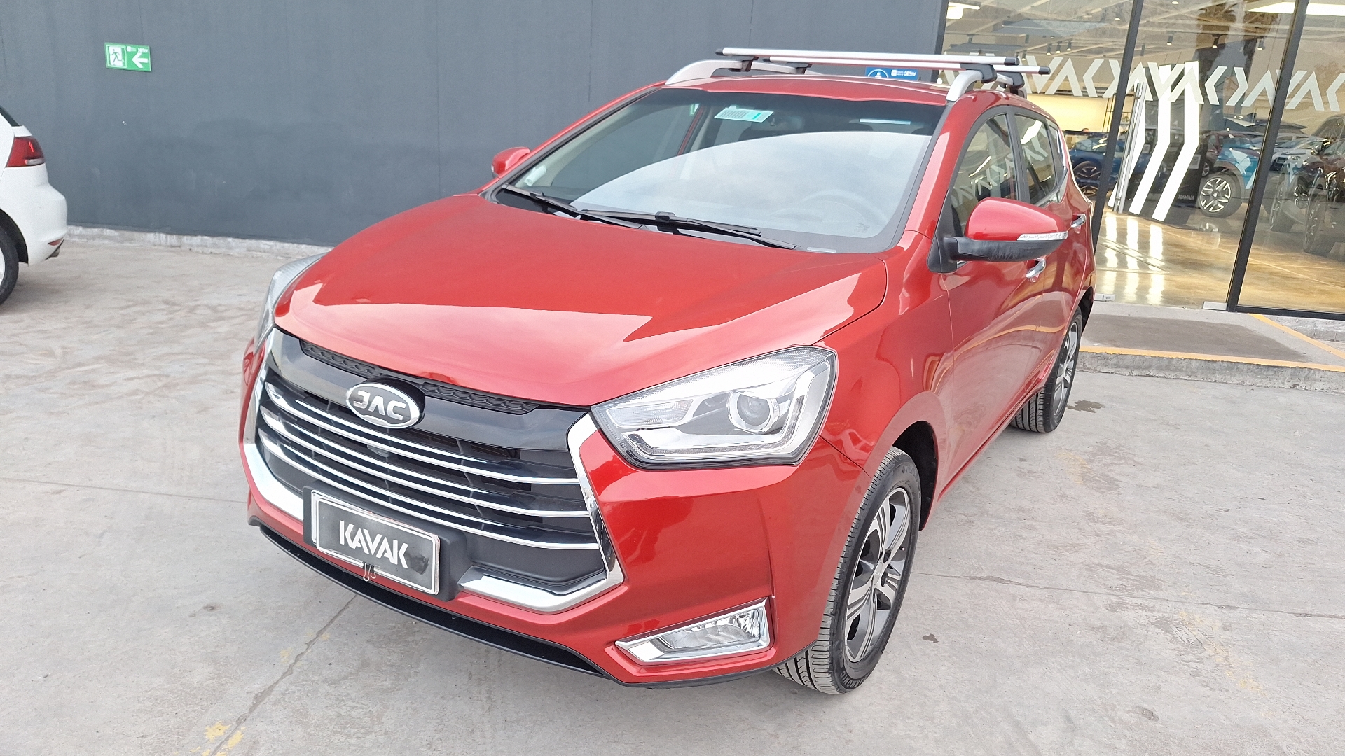 Autos Jac Js2 1.5 COMFORT SMART Suv 2023 usados | KAVAK Chile