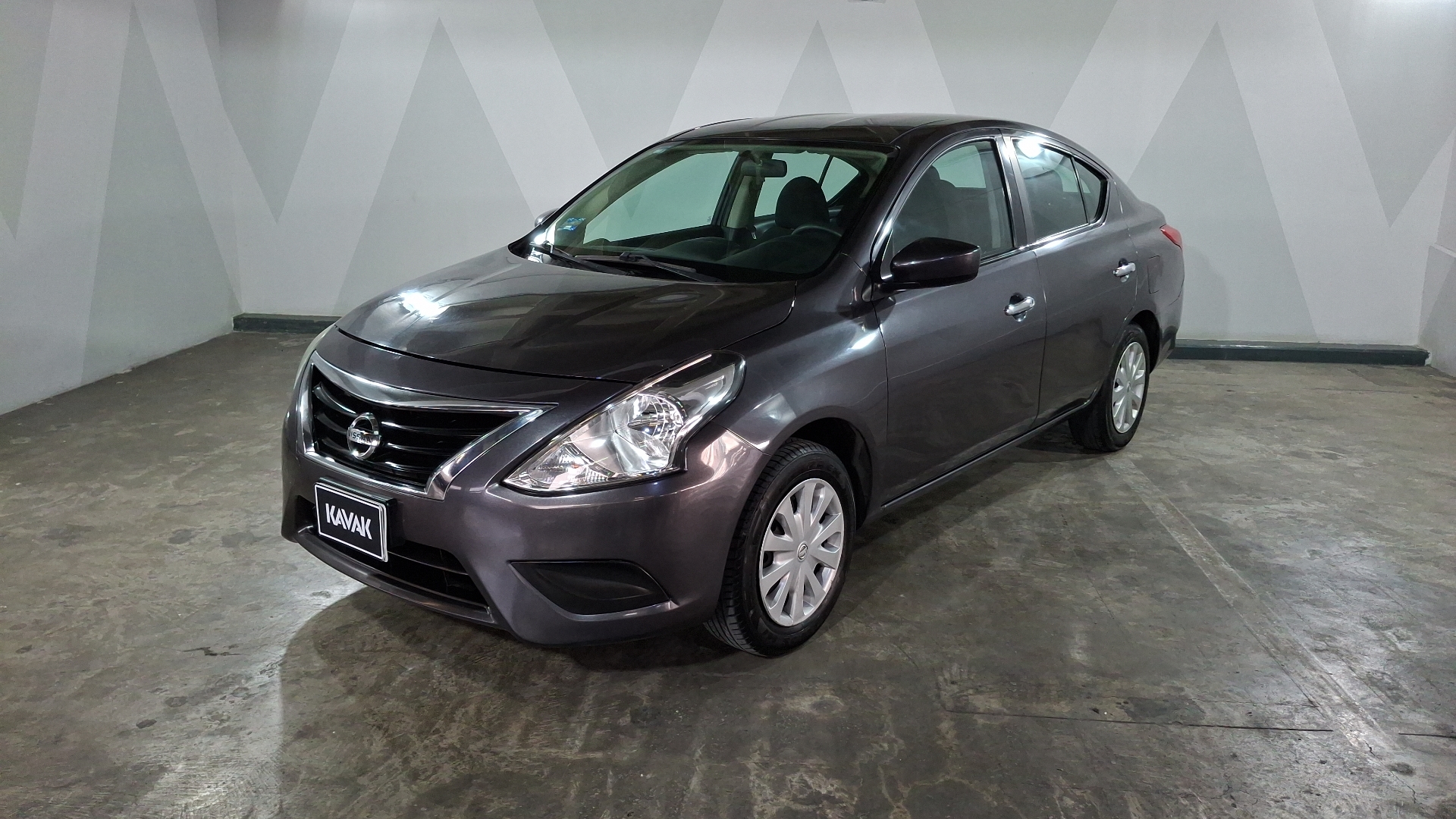 Autos Nissan Versa 1.6 SENSE Sedan 2018 usados | KAVAK México