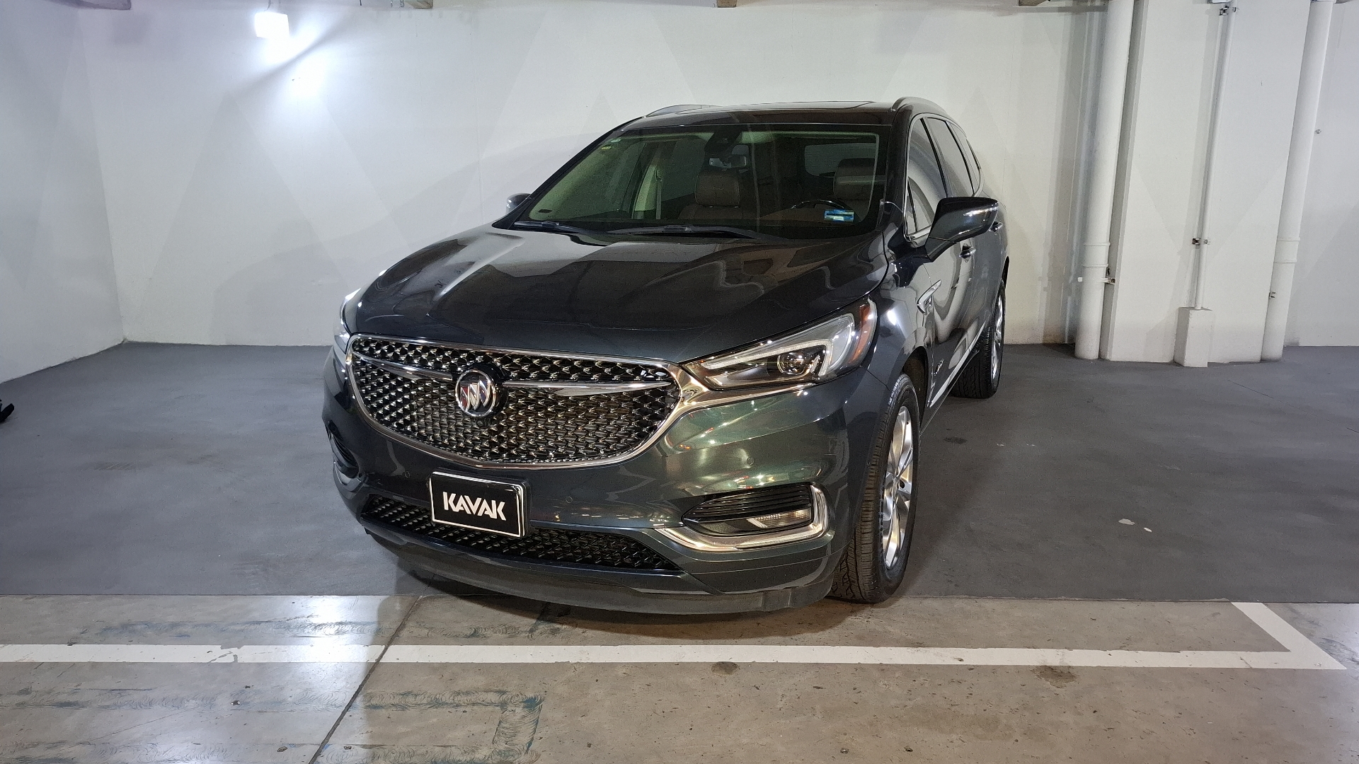 Autos Buick Enclave 3.6 AVENIR P AUTO 4WD Suv 2020 usados | KAVAK México