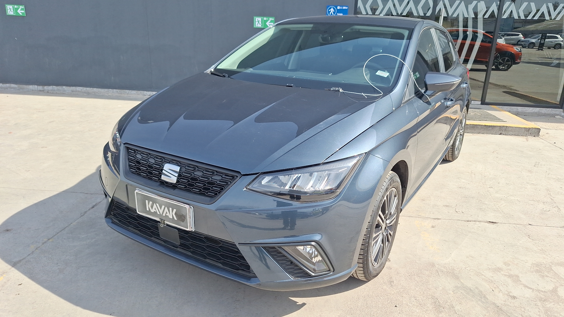 Autos Seat Ibiza 1.0 TSI AUTO STYLE Hatchback 2023 usados | KAVAK Chile