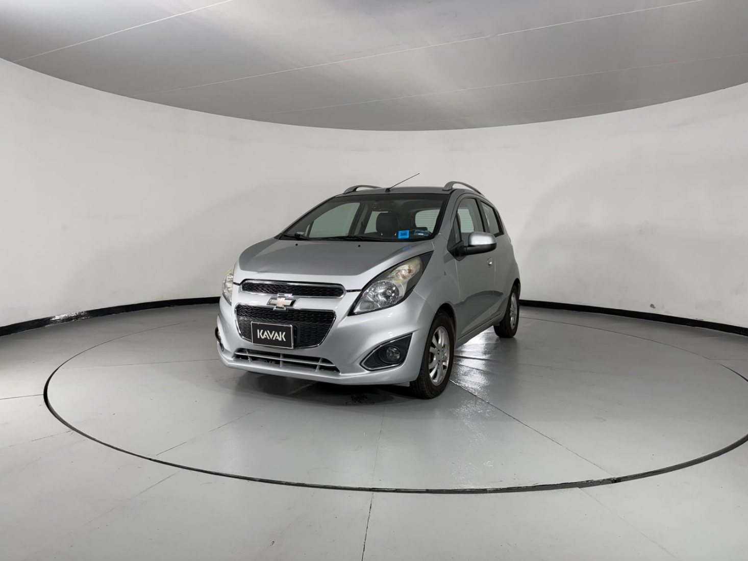 Autos Chevrolet Spark 1.2 LTZ C MT Hatchback 2015 usados | KAVAK México