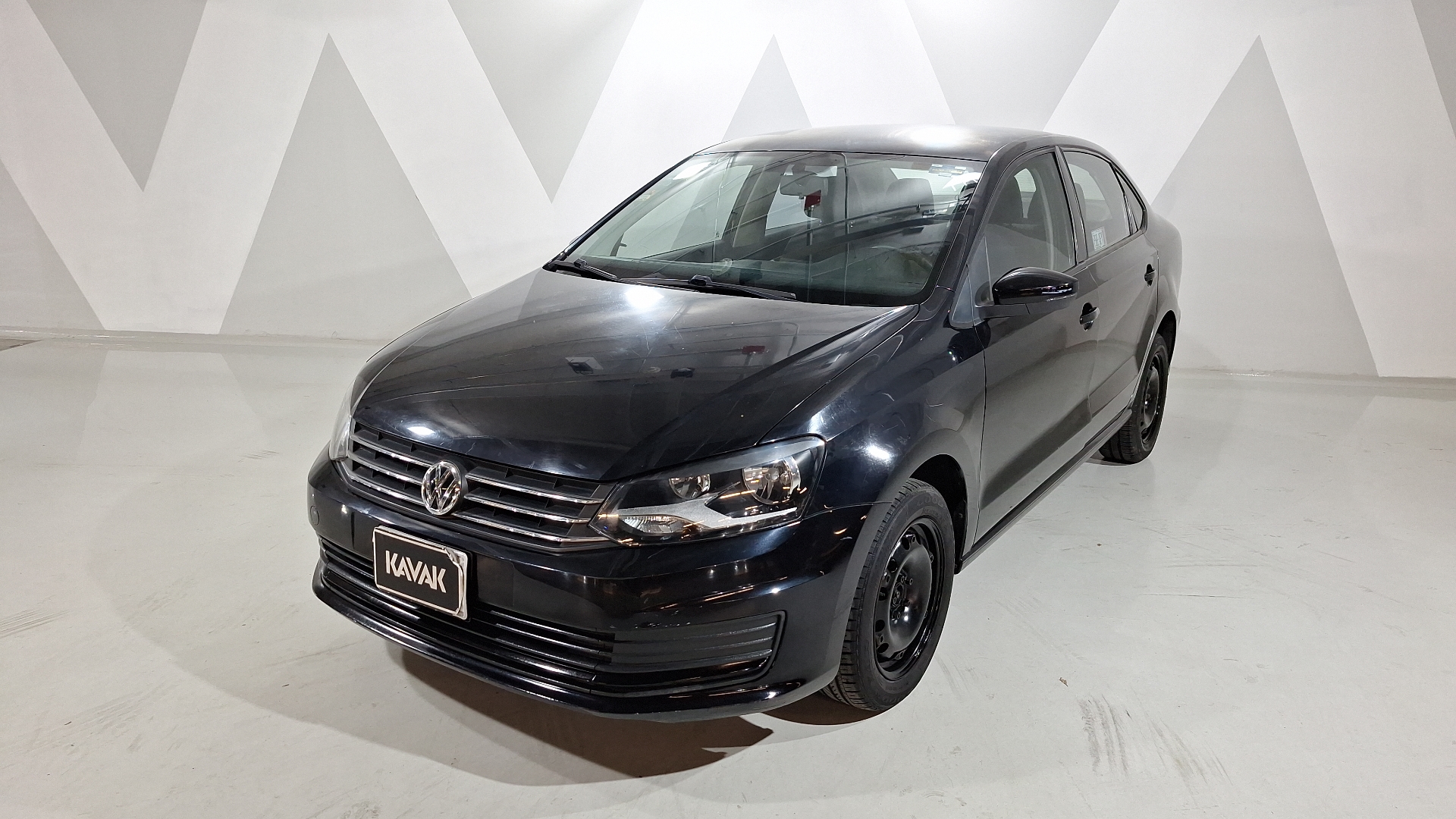 Autos Volkswagen Vento 1.6 STARTLINE MT Sedan 2016 usados | KAVAK México