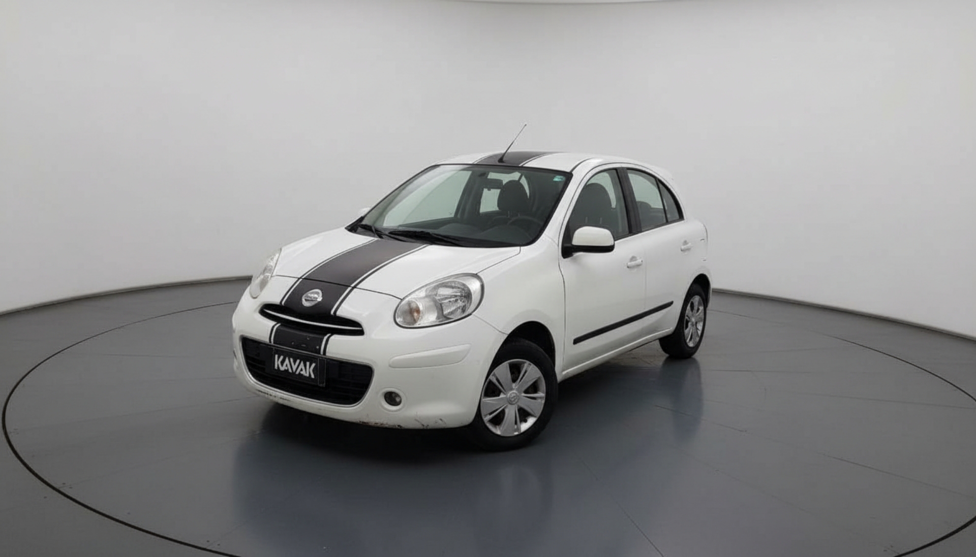 Carros Nissan March 1.0 16V FLEX S Hatchback 2014 usados | KAVAK Brasil