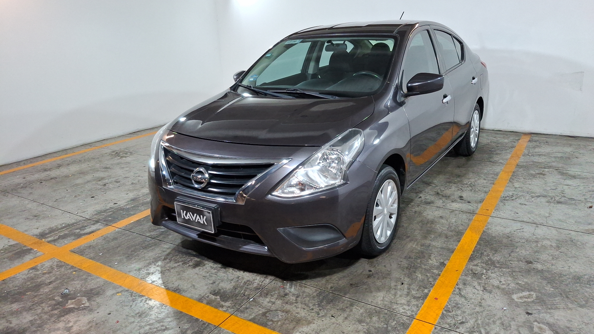 Autos Nissan Versa 1.6 SENSE Sedan 2018 usados | KAVAK México