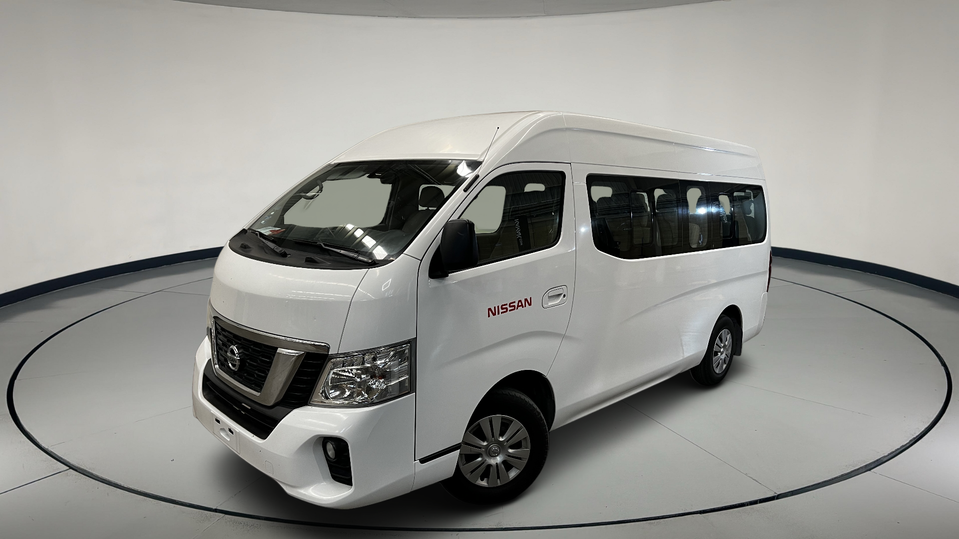 Autos Nissan Nv350 Urvan 2.5 15 PASAJEROS AMPLIA A/A PAQ SEG Van 2020 usados | KAVAK México